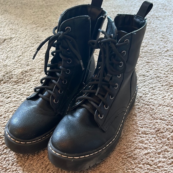 UNIONBAY | Shoes | Union Bay Black Combat Boots 65 | Poshmark